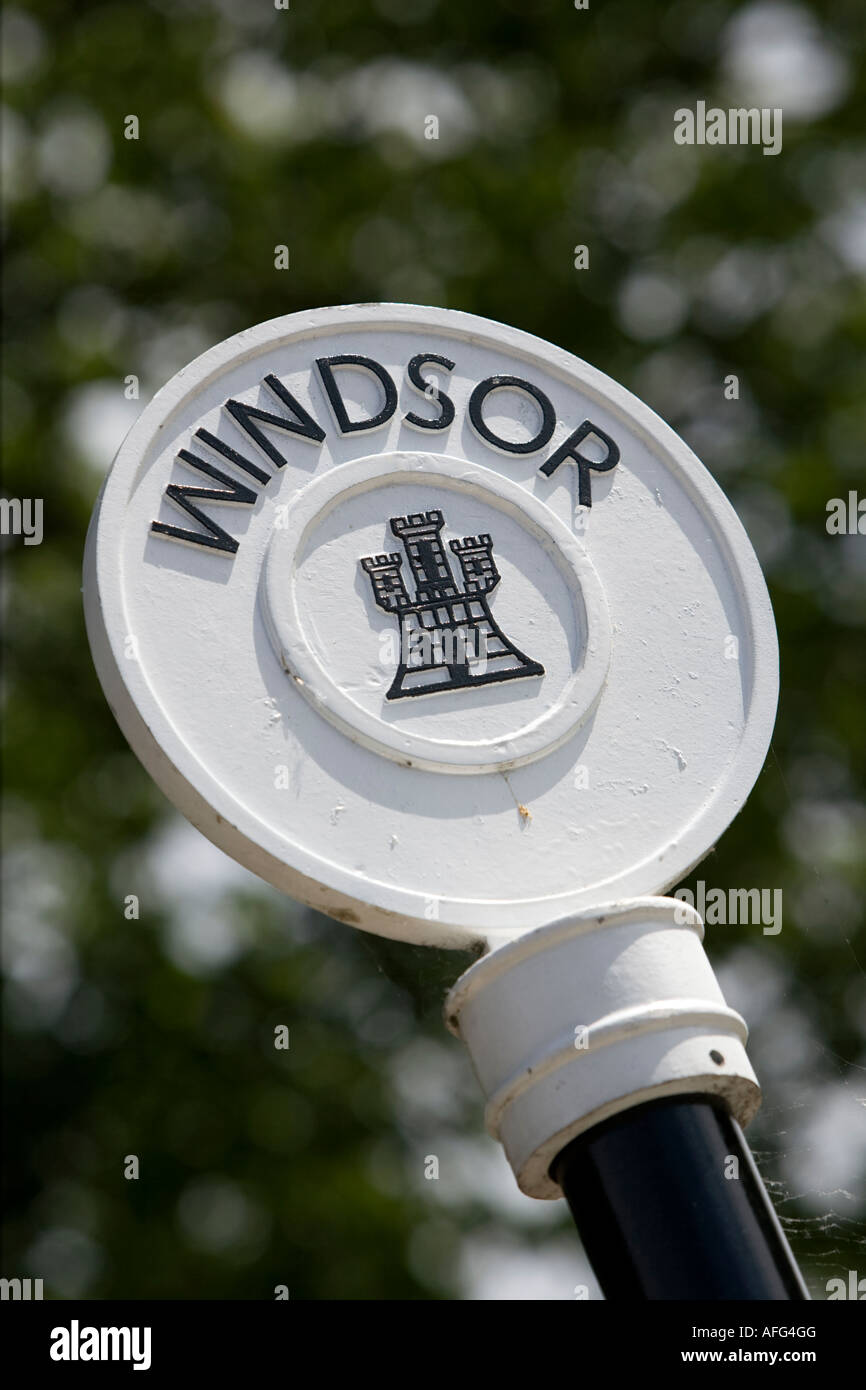 Windsor street sign with Windsor Castle logo Windsor Berkshire England ...