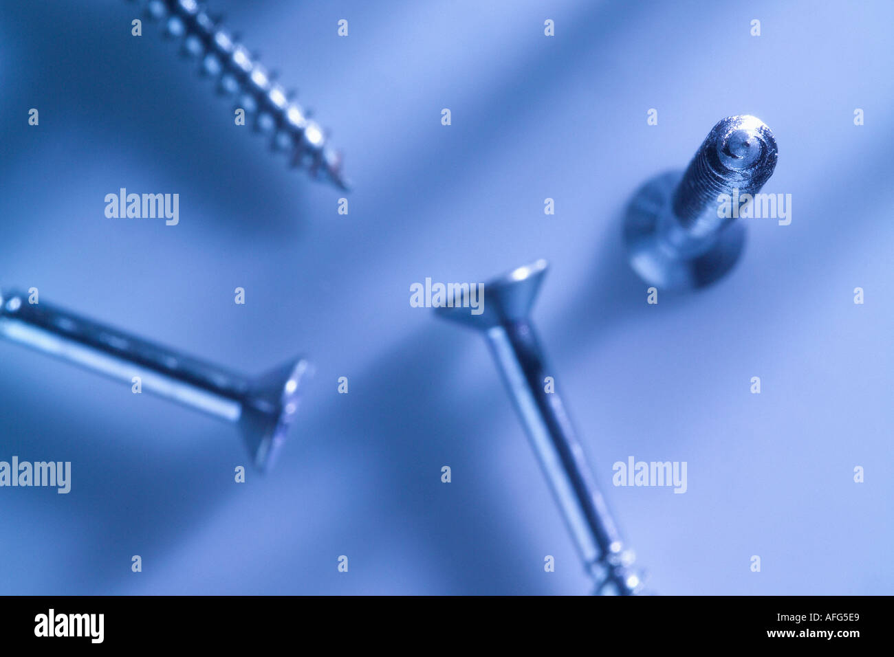 Shiny screws hi-res stock photography and images - Alamy