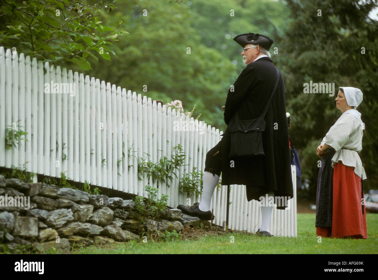 American revolutionary war reenactors prepare for mock combat at Edward ...