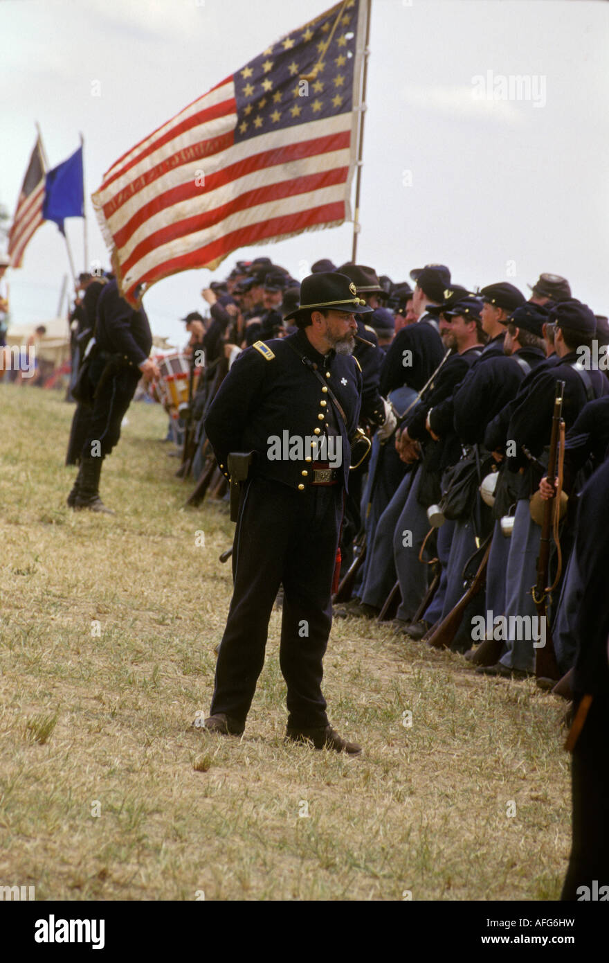 American civil war officer re enactor hi-res stock photography and ...