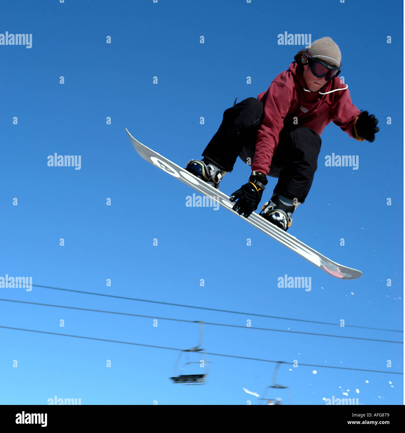 Winter sport airborne snowboard hi-res stock photography and images - Alamy