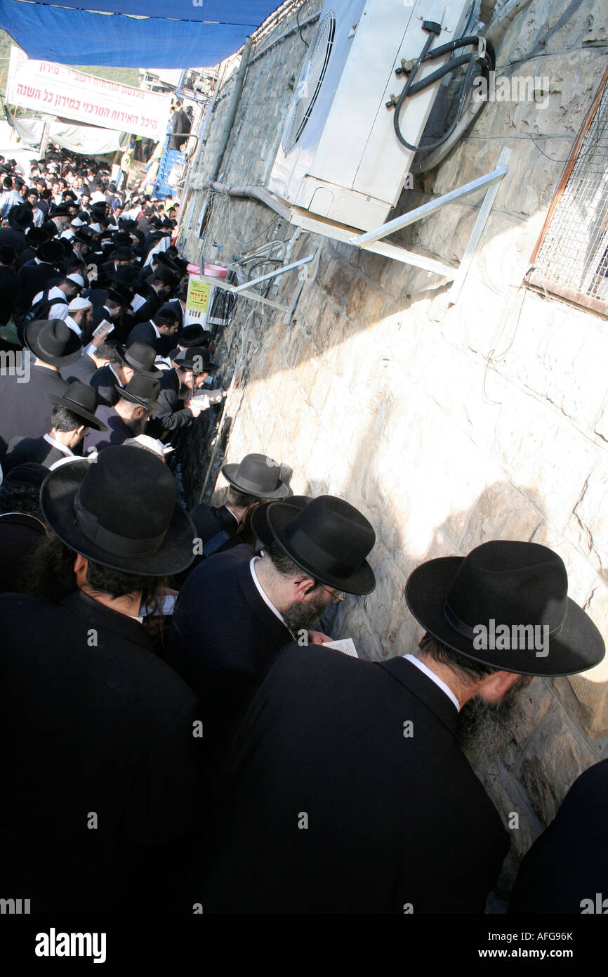 Lag Ba omer pilgrims meron israel Stock Photo - Alamy