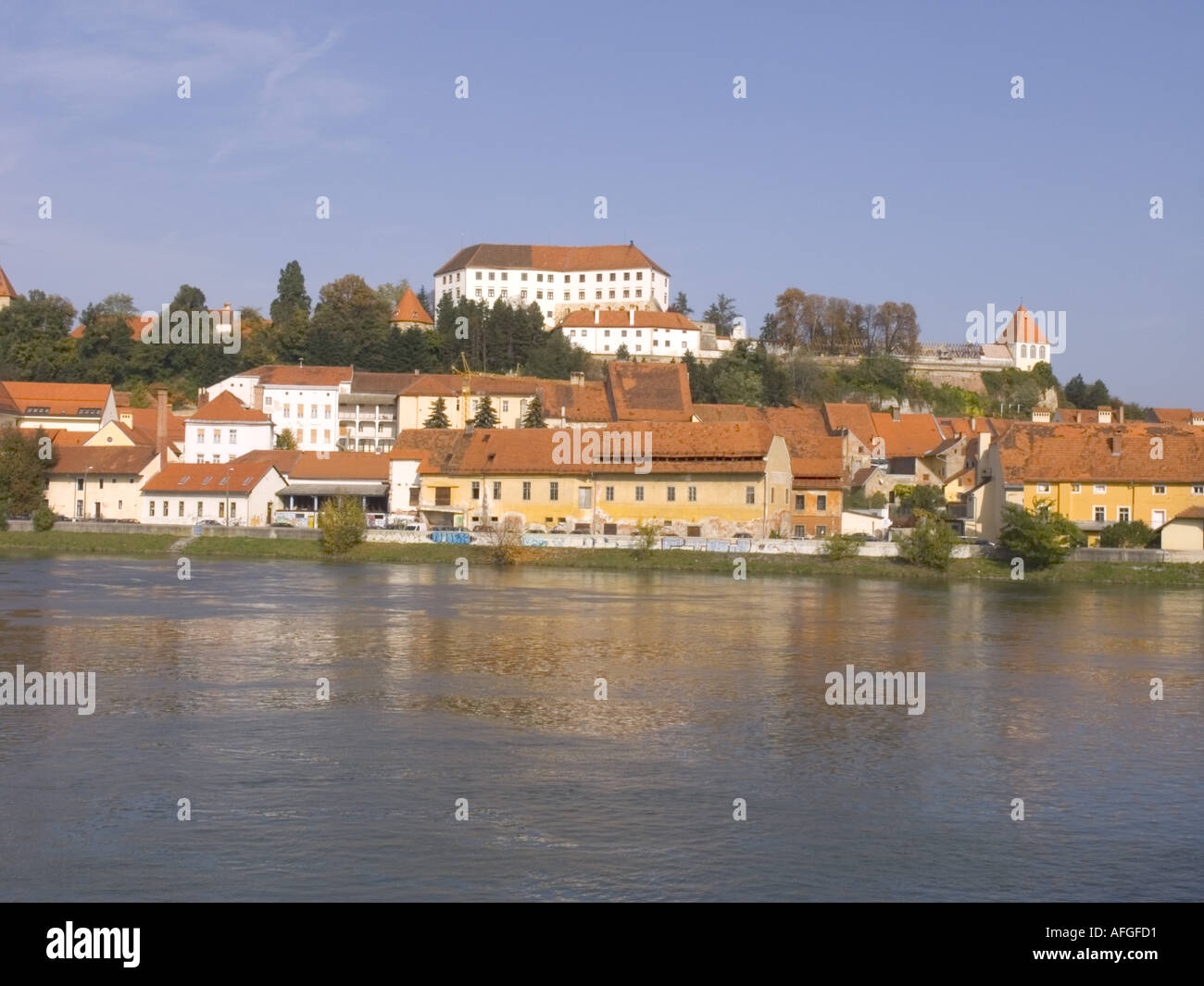 Trg icon hi-res stock photography and images - Alamy