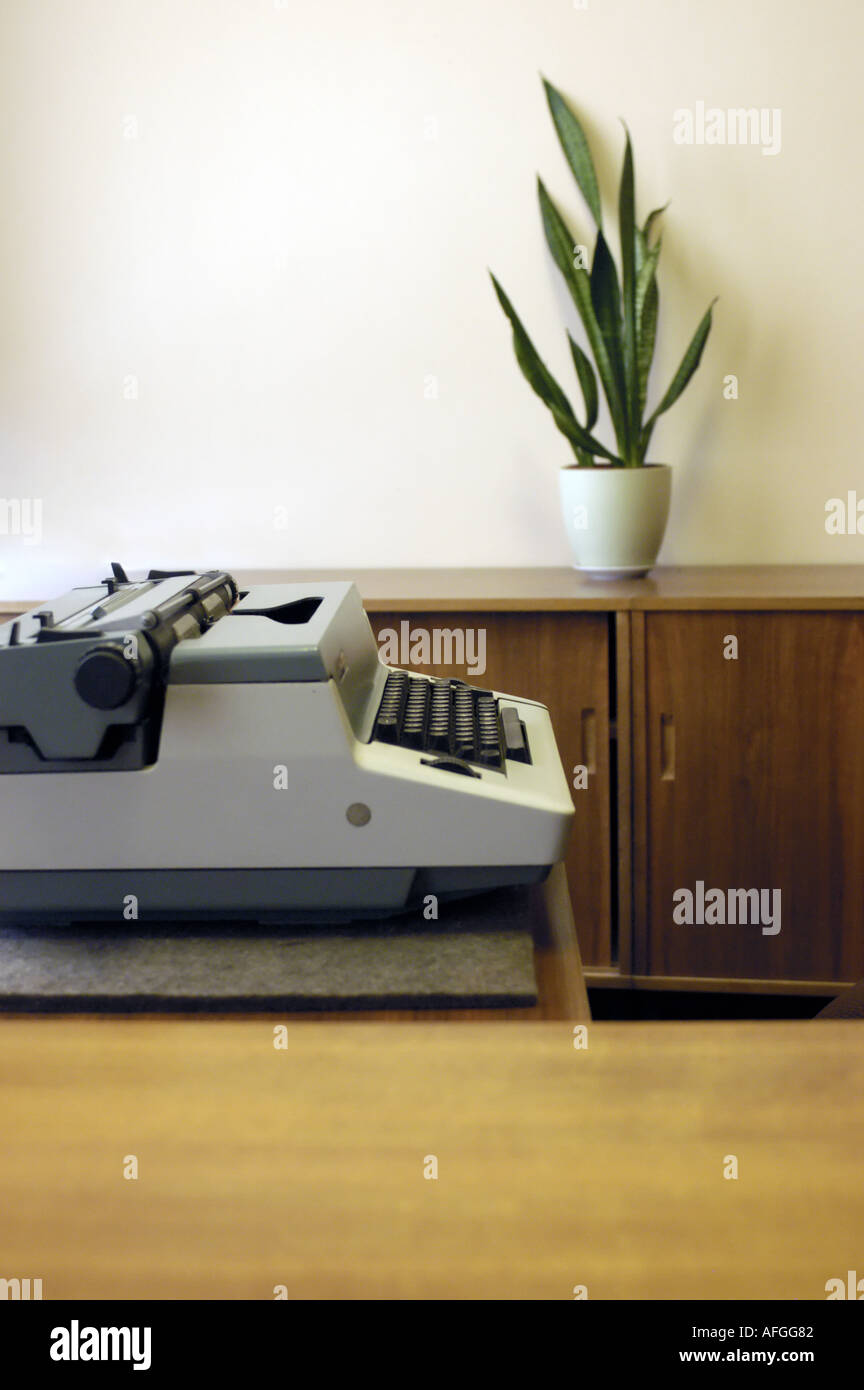 Police office desk hi-res stock photography and images - Alamy