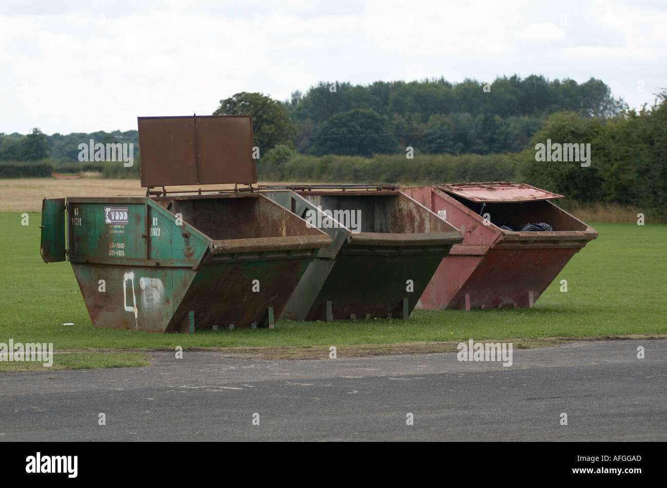 skip rubbish trash can disposal waste management metal bin Stock Photo ...