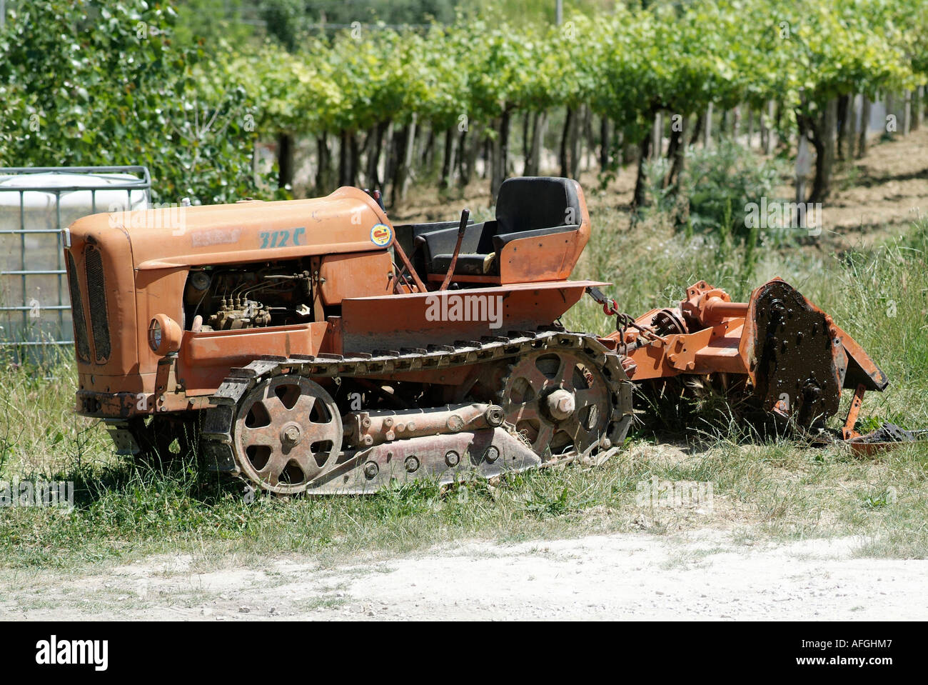 Tractor, with, caterpillar, tracks, in, vineyard, narrow, specialist ...