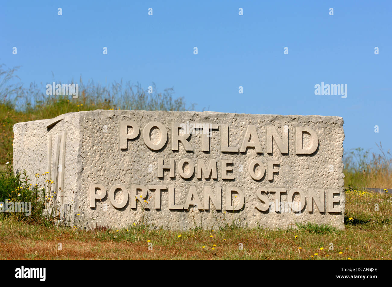 Portland stone building material hi-res stock photography and images ...