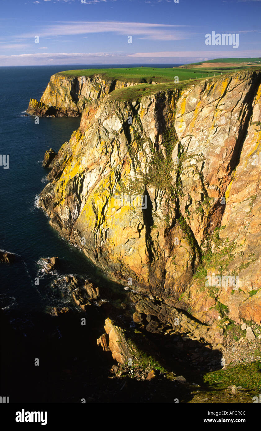 Scotland scottish coastline sheer cliff face hi-res stock photography ...