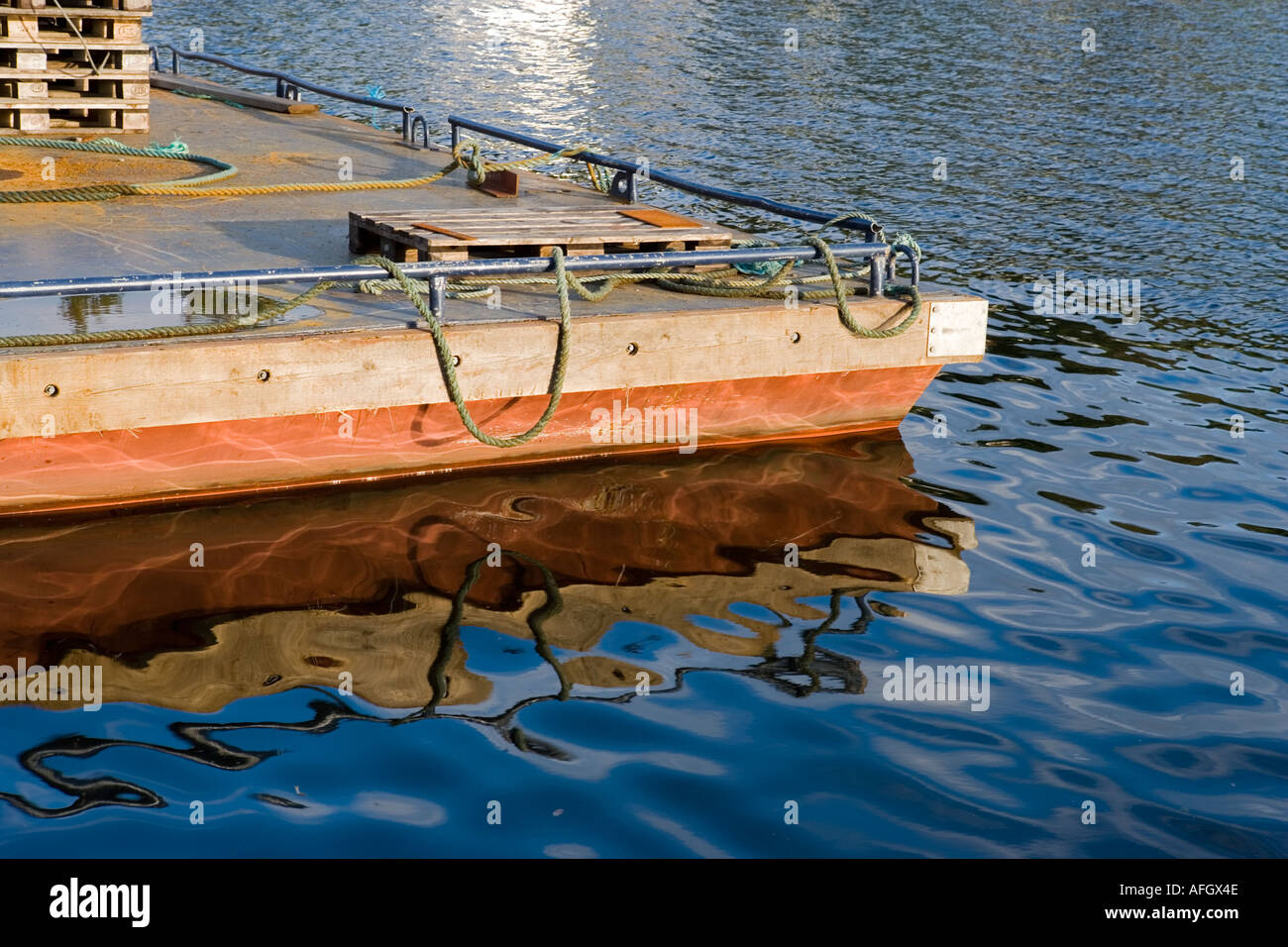 Puddle dock hi-res stock photography and images - Alamy