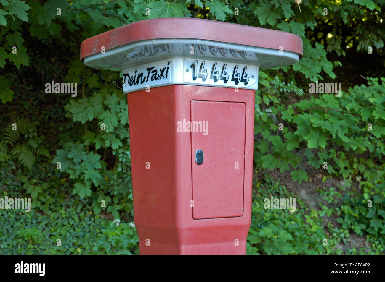 Cab call pillar hi-res stock photography and images - Alamy