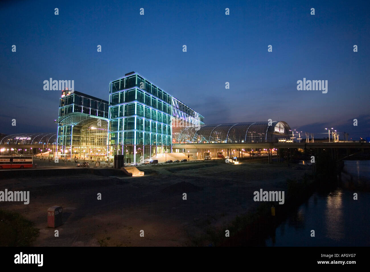 Berlin site central station hi-res stock photography and images - Alamy