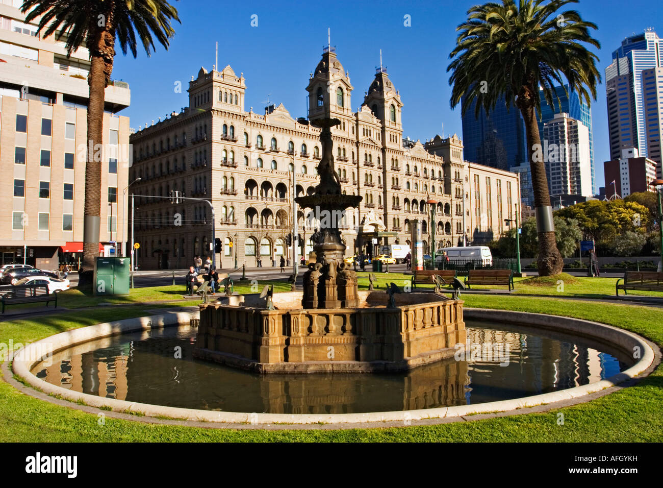 Melbourne Cityscape / The "Windsor Hotel" in Melbourne Victoria ...