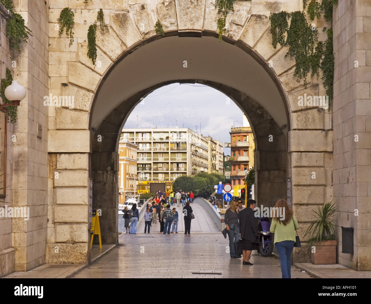 Siroka ulica hi-res stock photography and images - Alamy