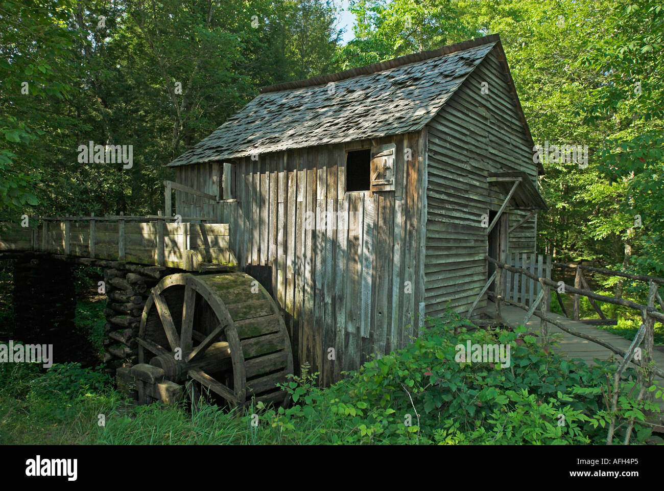 North carolina water wheel mill hi-res stock photography and images - Alamy