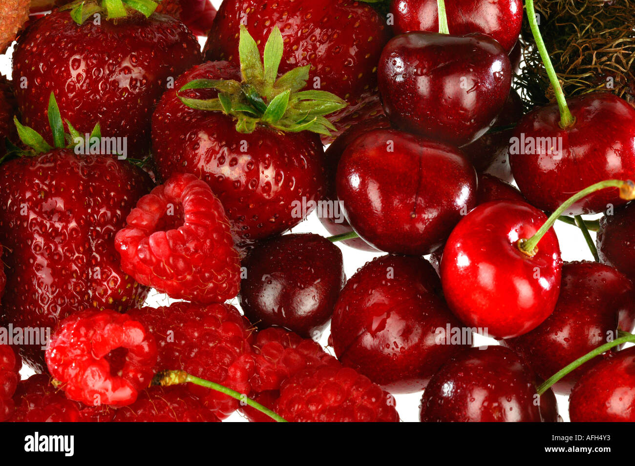 Strawberry hulls hi-res stock photography and images - Alamy