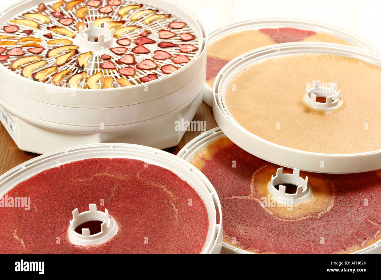 Apparatus for drying fruit hi-res stock photography and images - Alamy