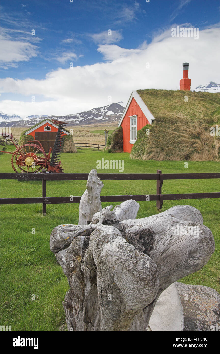 Lindarbakki turf house hi-res stock photography and images - Alamy