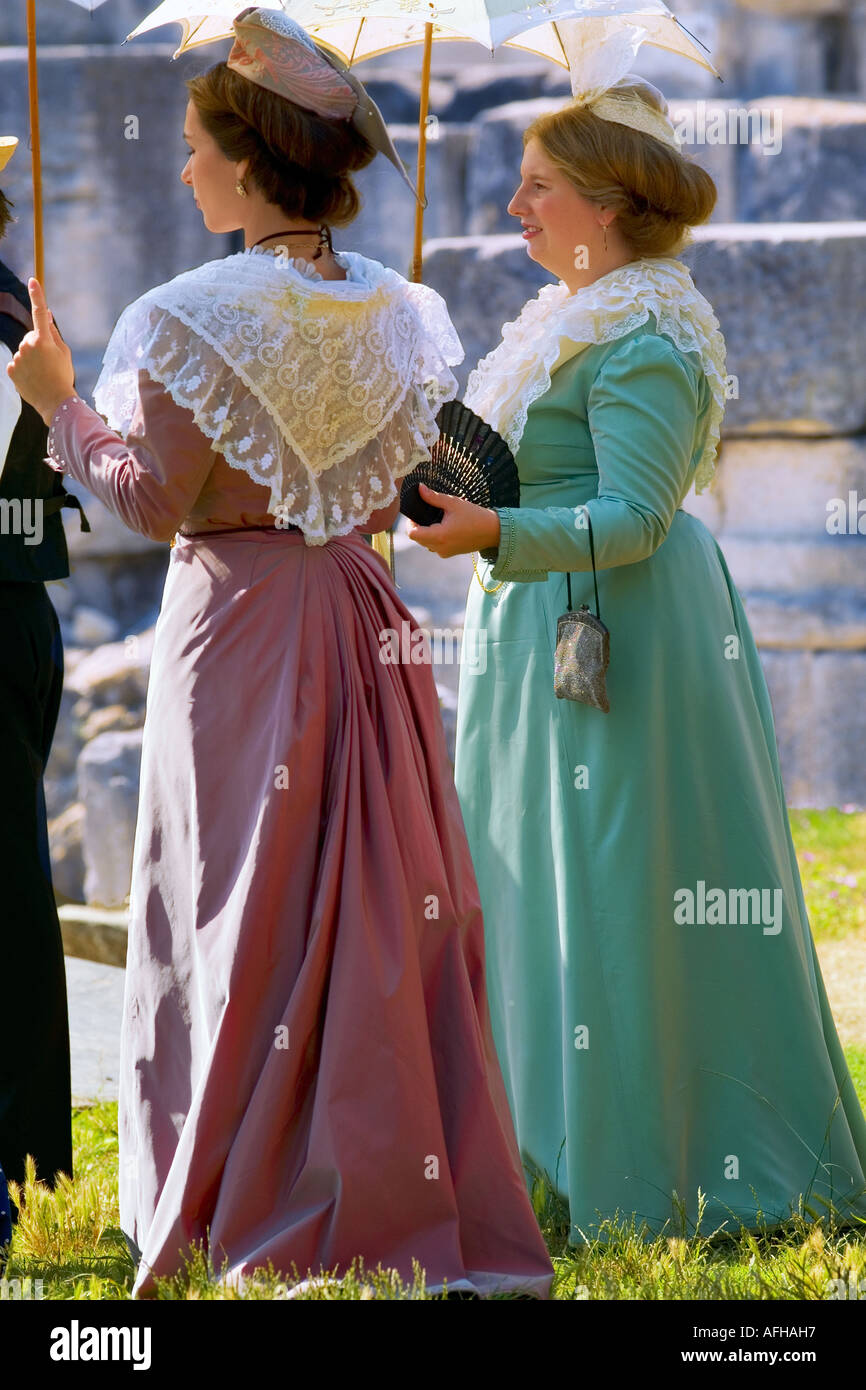 fete du costume provencal in arles provence france Stock Photo - Alamy