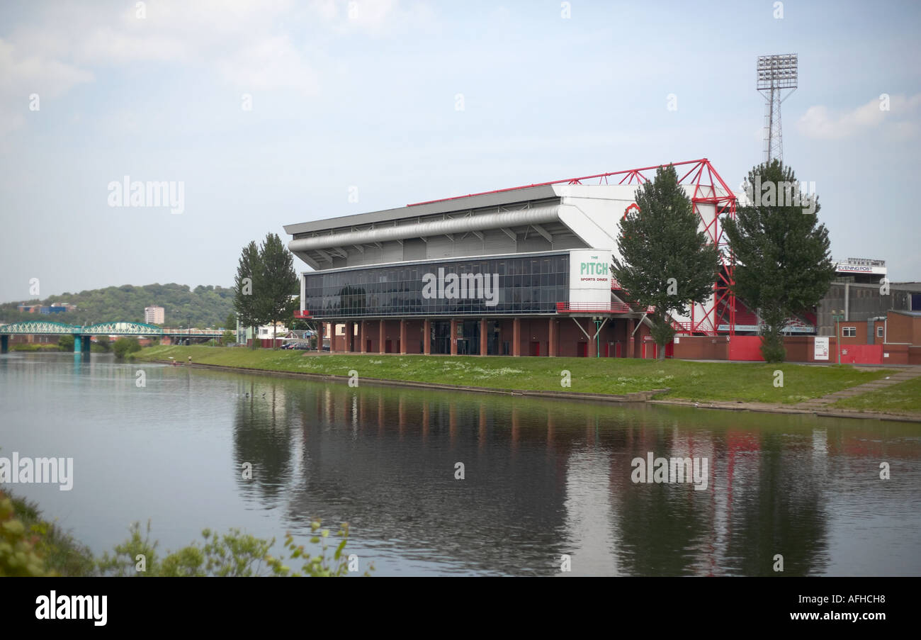 Nottingham foot ball ground River trent Stock Photo - Alamy