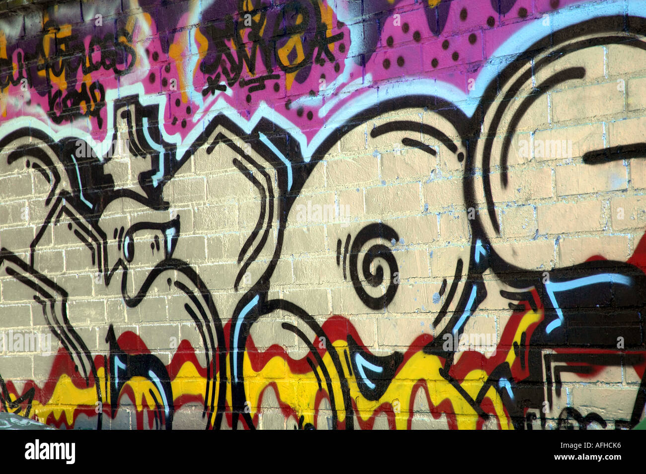Graffiti in back street of Nottingham Stock Photo - Alamy