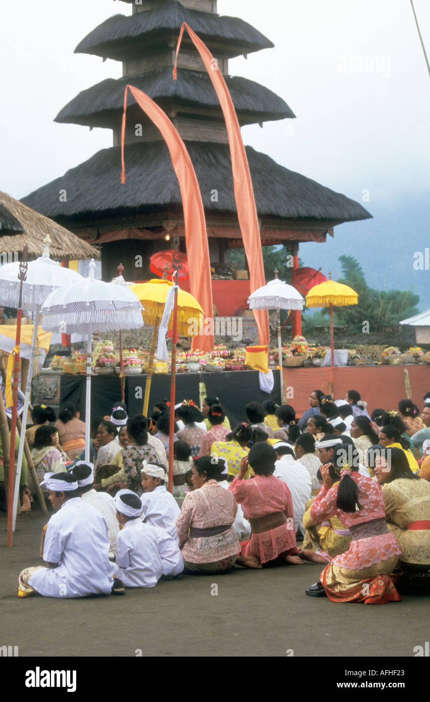 Bali Temple Prayer Indonesia Stock Photo - Alamy