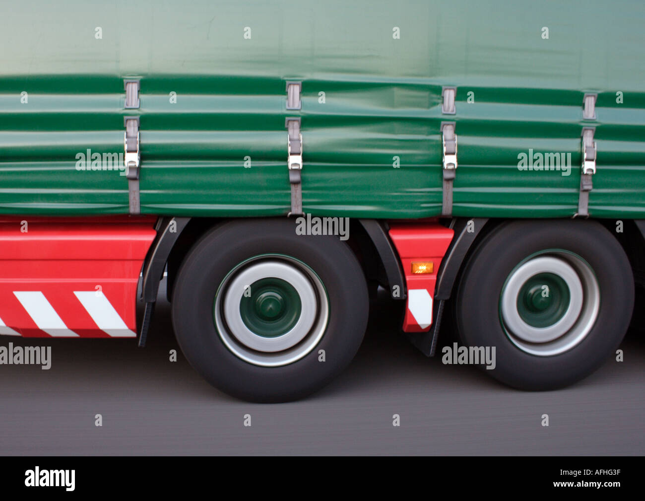 Lorry wheel hub hi-res stock photography and images - Alamy