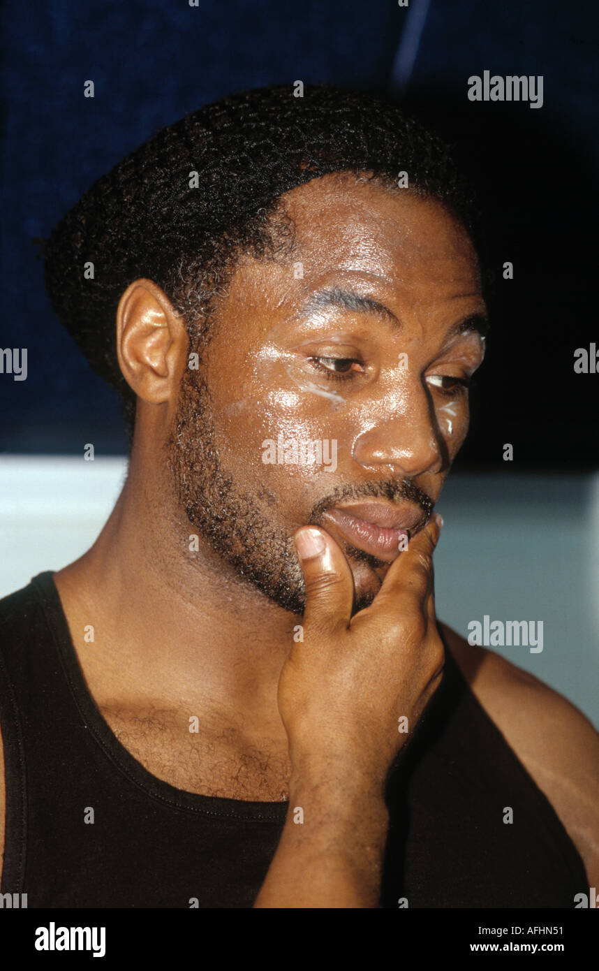 Boxer lennox lewis in training hi-res stock photography and images - Alamy