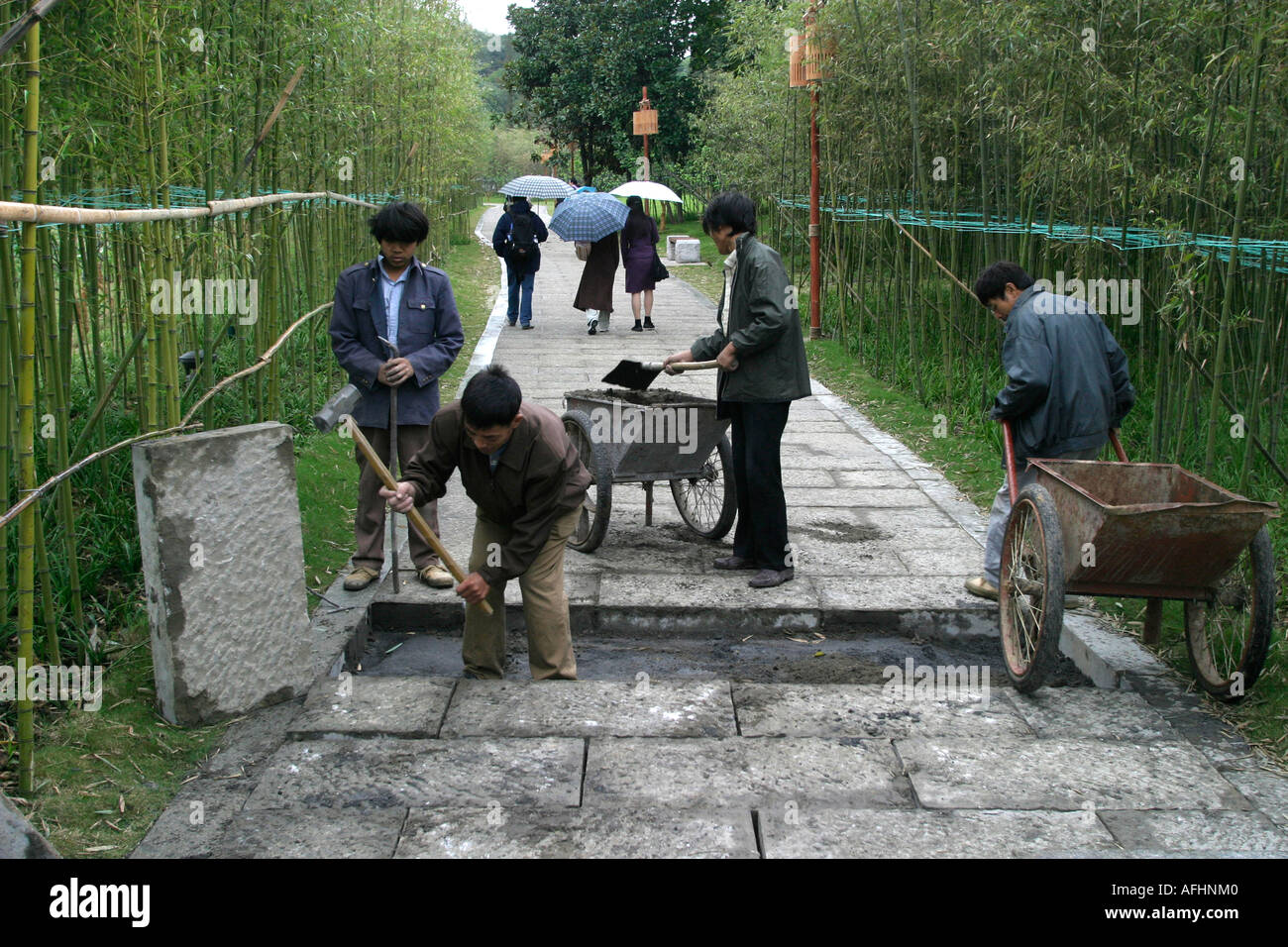 Pave build person hi-res stock photography and images - Alamy