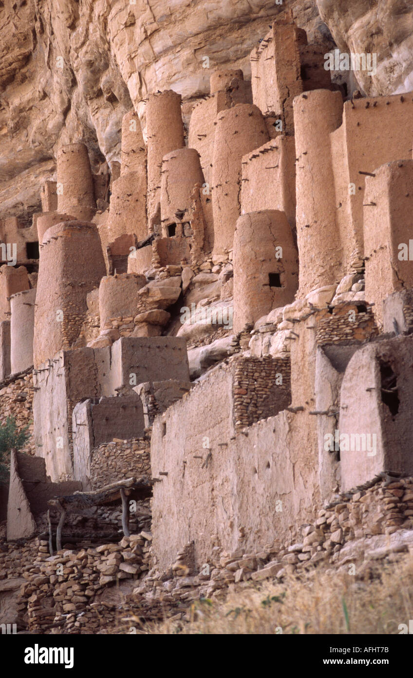 Dogon architecture hi-res stock photography and images - Alamy