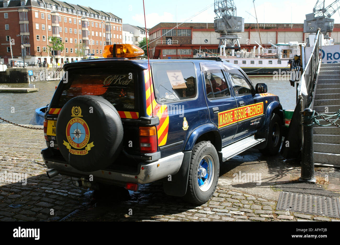 Bristol city 4x4 hi-res stock photography and images - Alamy