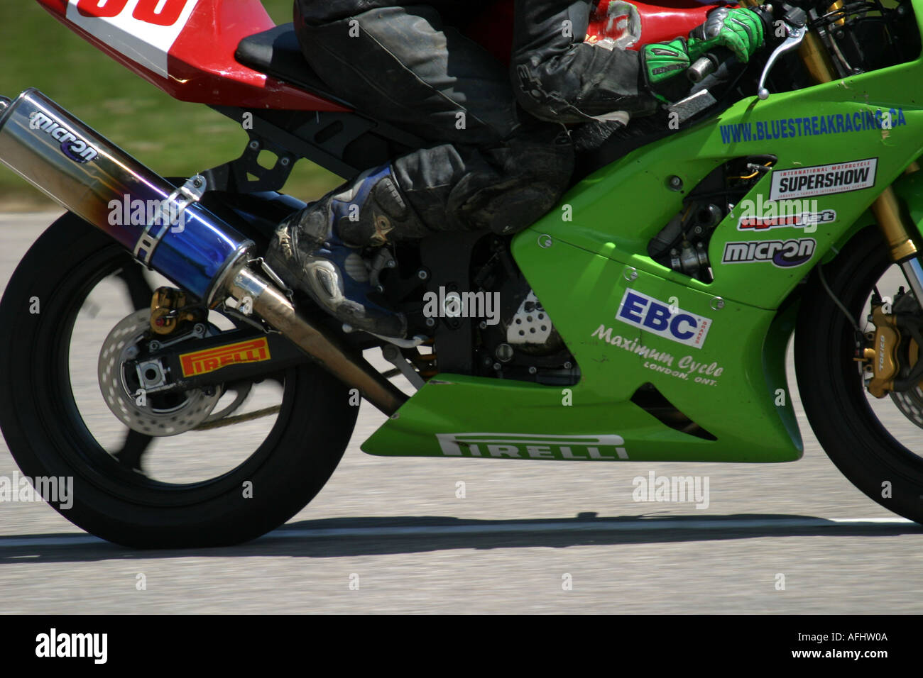 High speed racing hi-res stock photography and images - Alamy