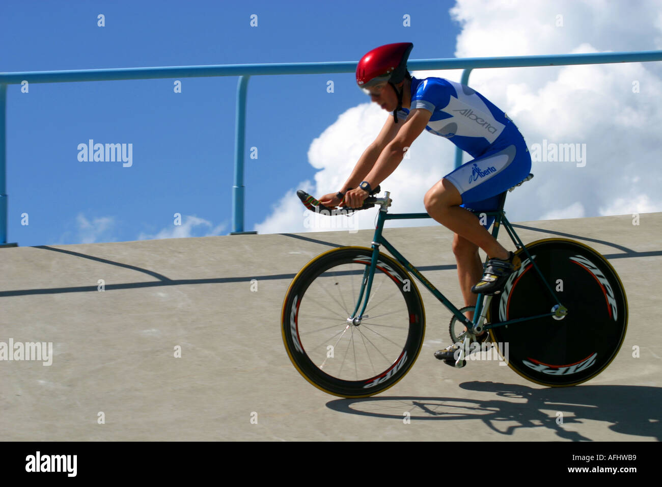 Cyclist racing lean hi-res stock photography and images - Alamy