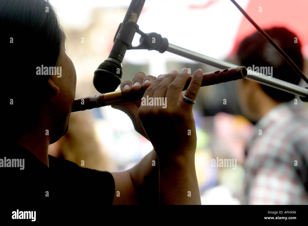 Entertain entertainer entertained hi-res stock photography and images ...