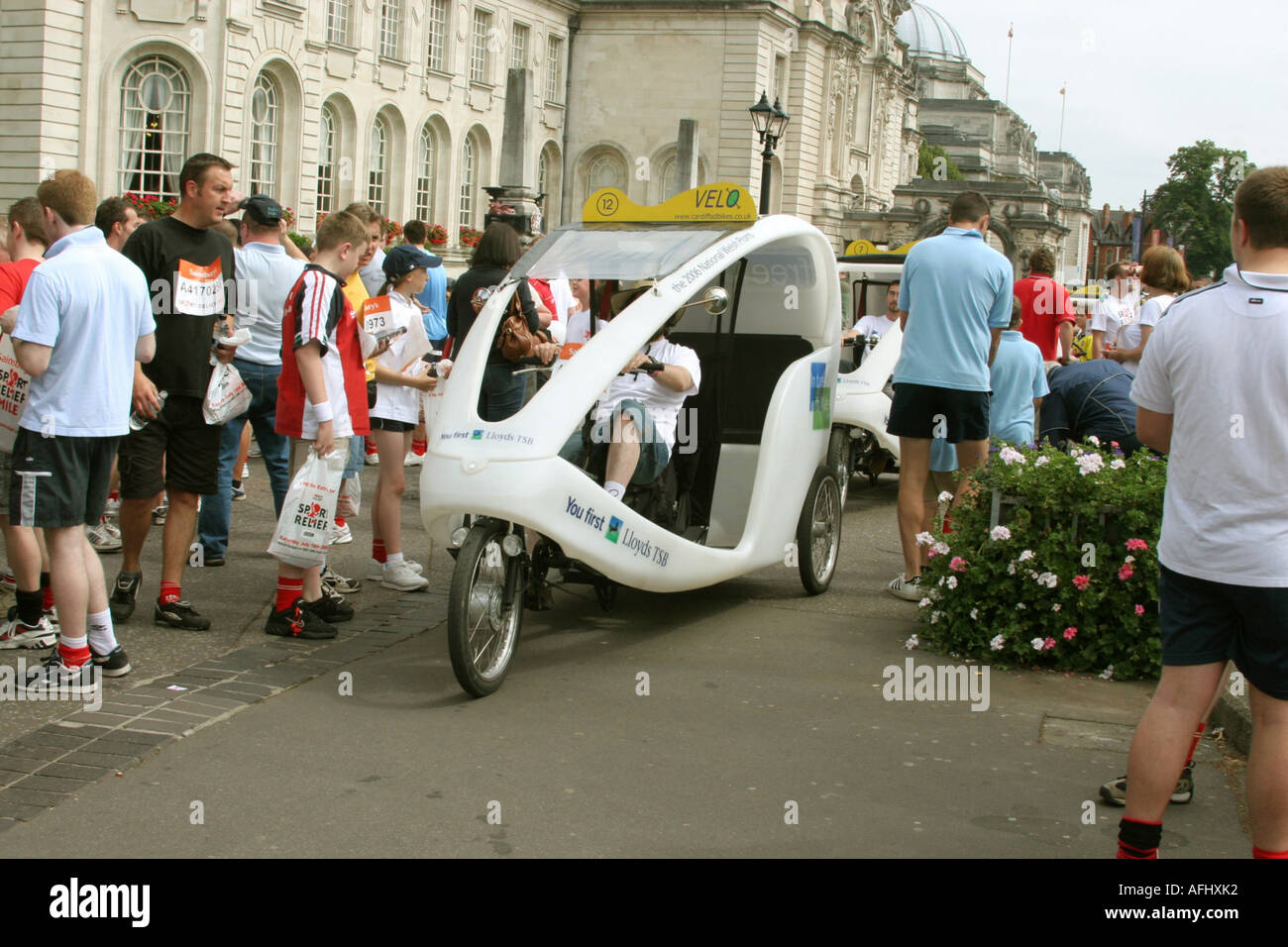 Cardiff cycle race hi-res stock photography and images - Alamy