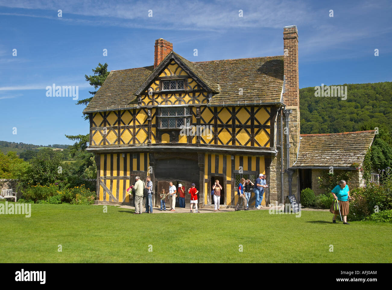 Tudor Gatehouse, Stokesay Castle, Shropshire, England, UK Stock Photo ...