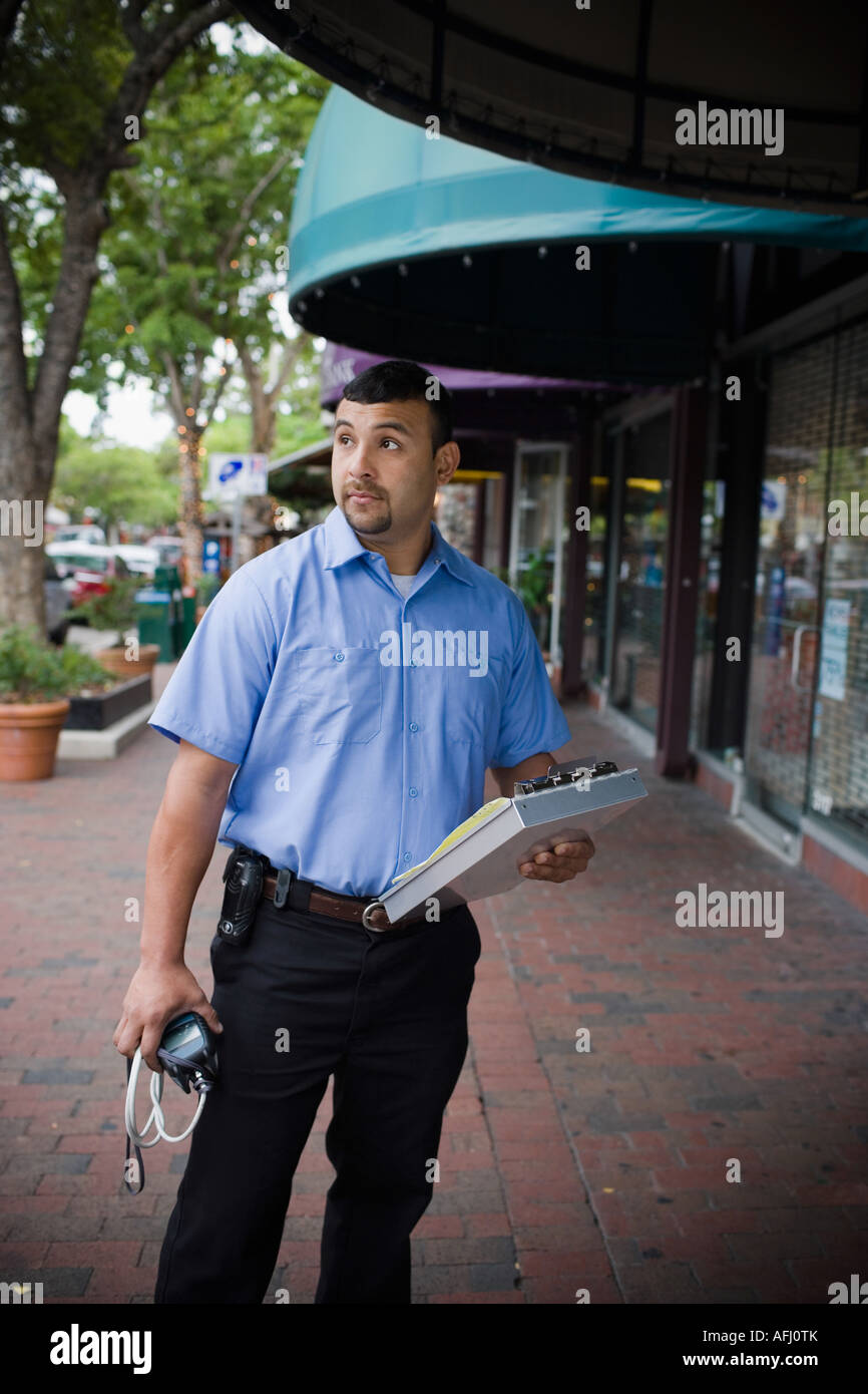 Cable man working outdoors Stock Photo - Alamy