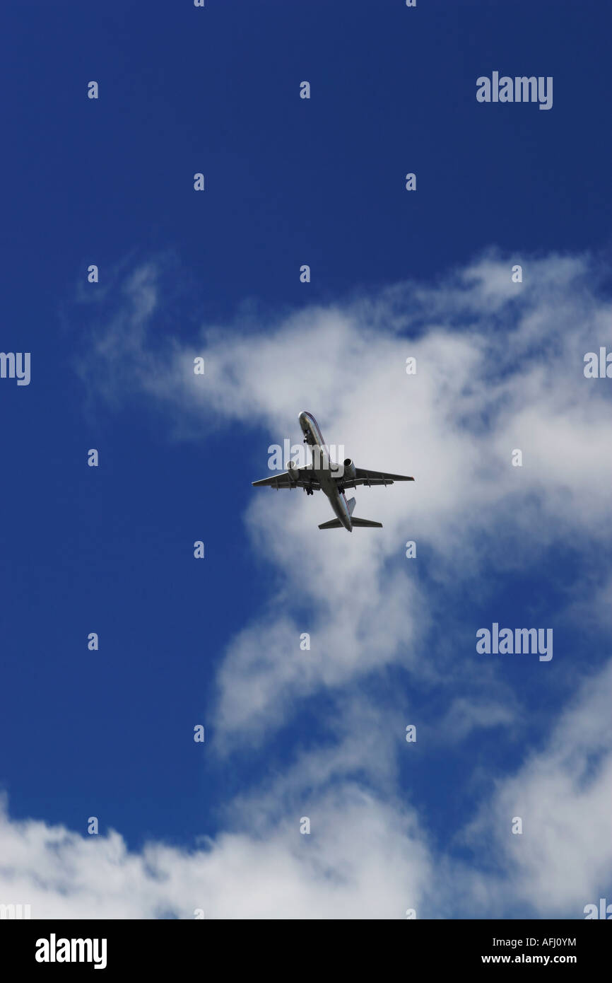 Airplane in flight Stock Photo - Alamy