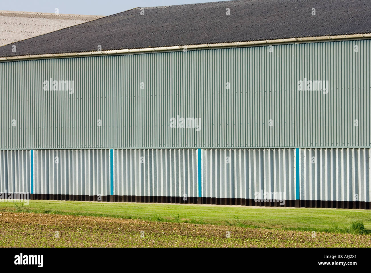 steel agricultural barn buildings Stock Photo - Alamy