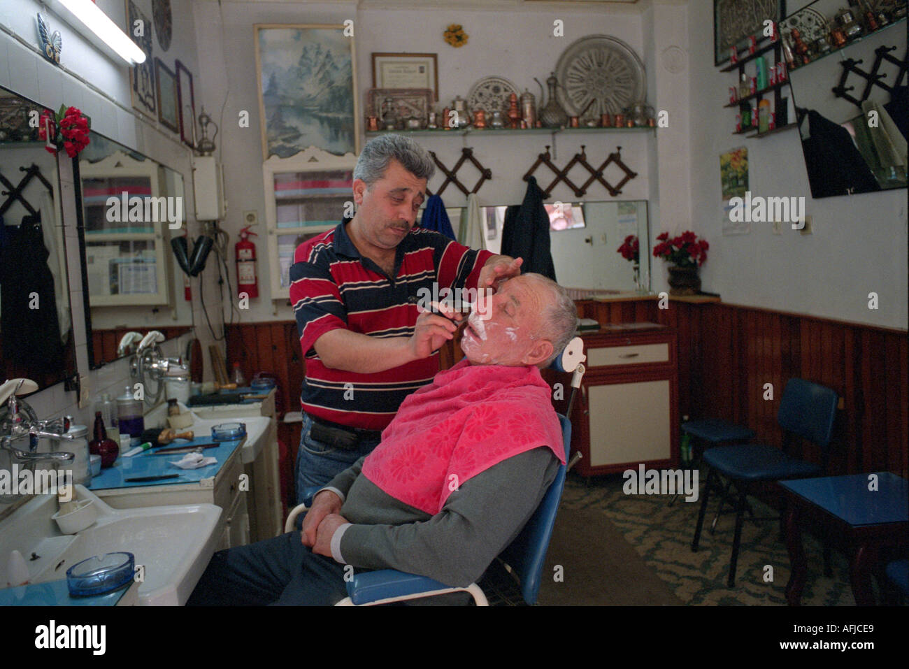 Traditional turkish barber shop hi-res stock photography and images - Alamy