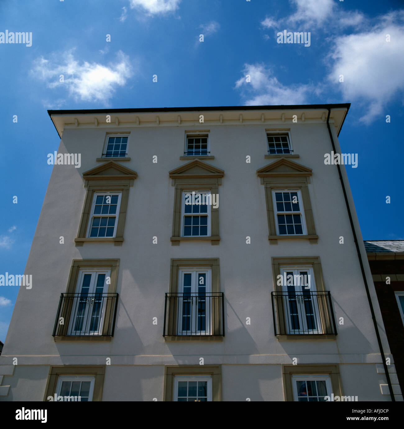 4 storey house hi-res stock photography and images - Alamy