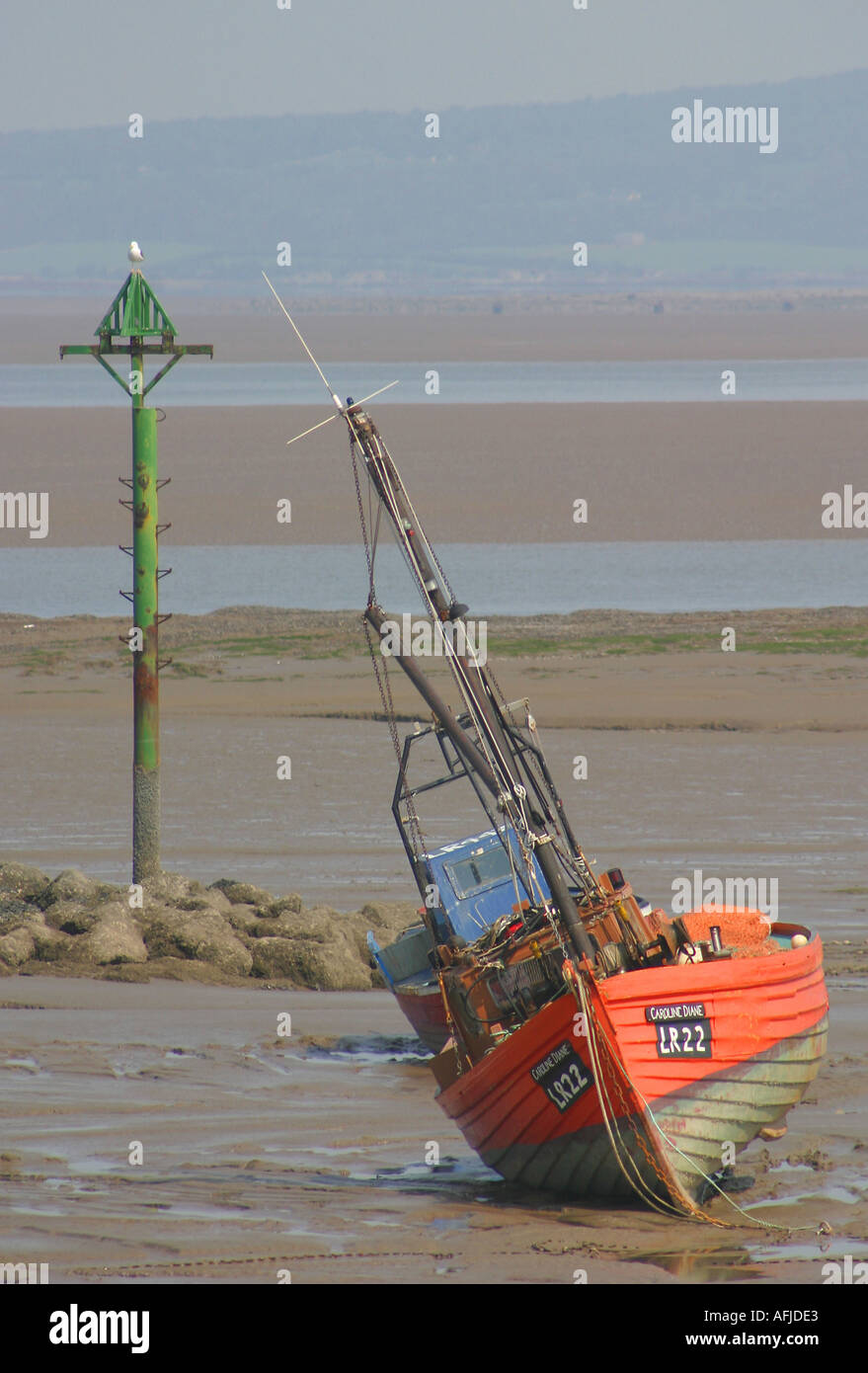Boat by the Sea at Morcambe Bay Stock Photo - Alamy