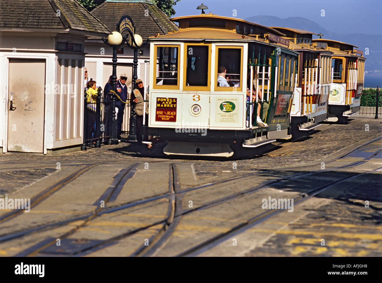 "Cable Cars at "Hyde St." turnaround near "Fisherman's Wharf", San ...