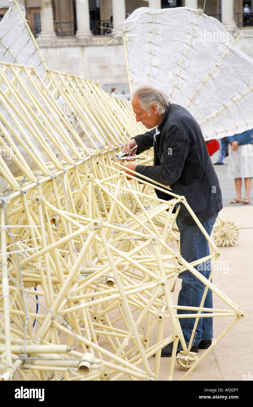 Theo jansen afjgp7 hi-res stock photography and images - Alamy