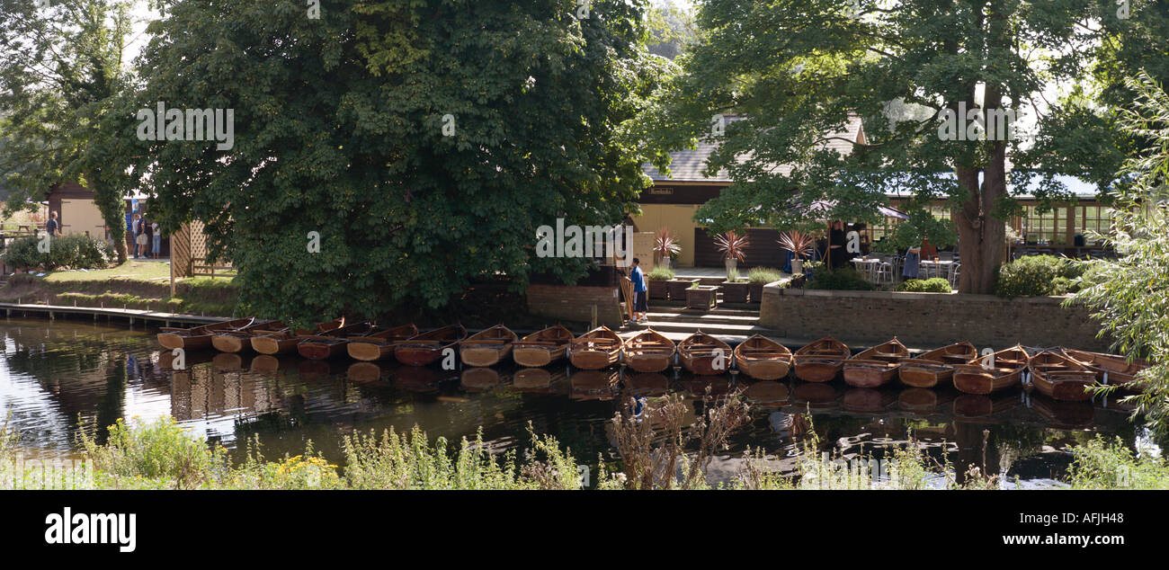 The place where you can hire a row boat for Boating on the river Stour ...