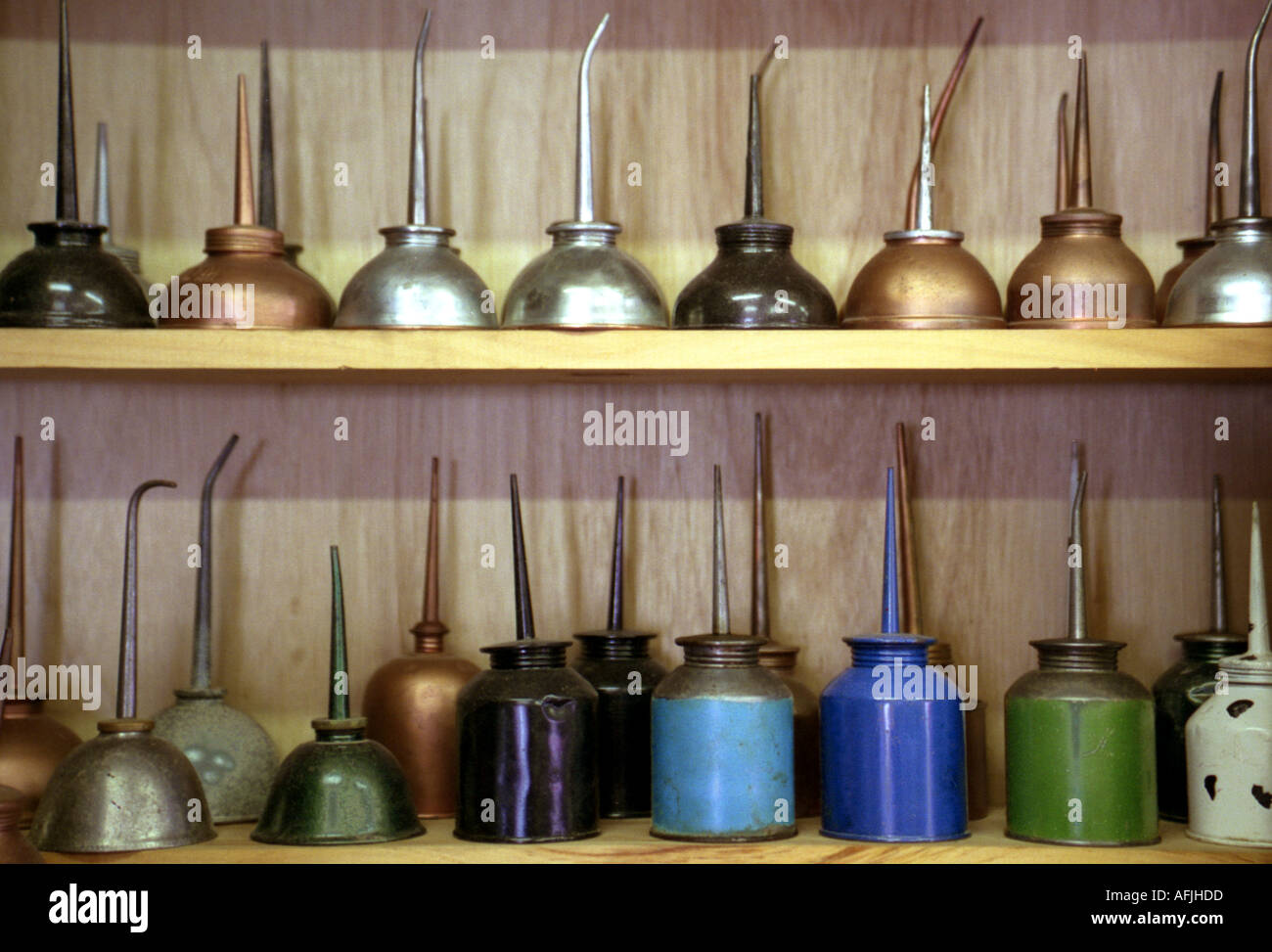 Antique oil cans hi-res stock photography and images - Alamy