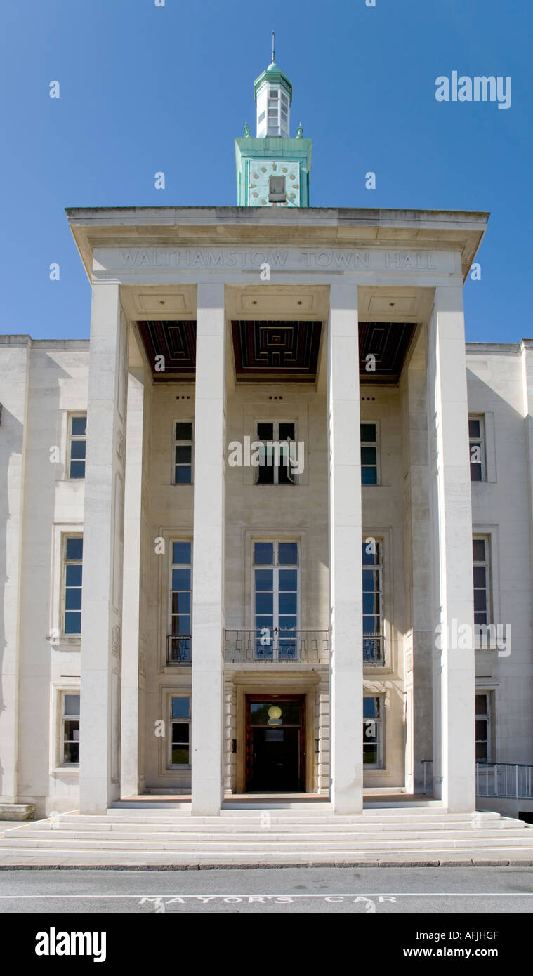 Walthamstow town hall hi-res stock photography and images - Alamy