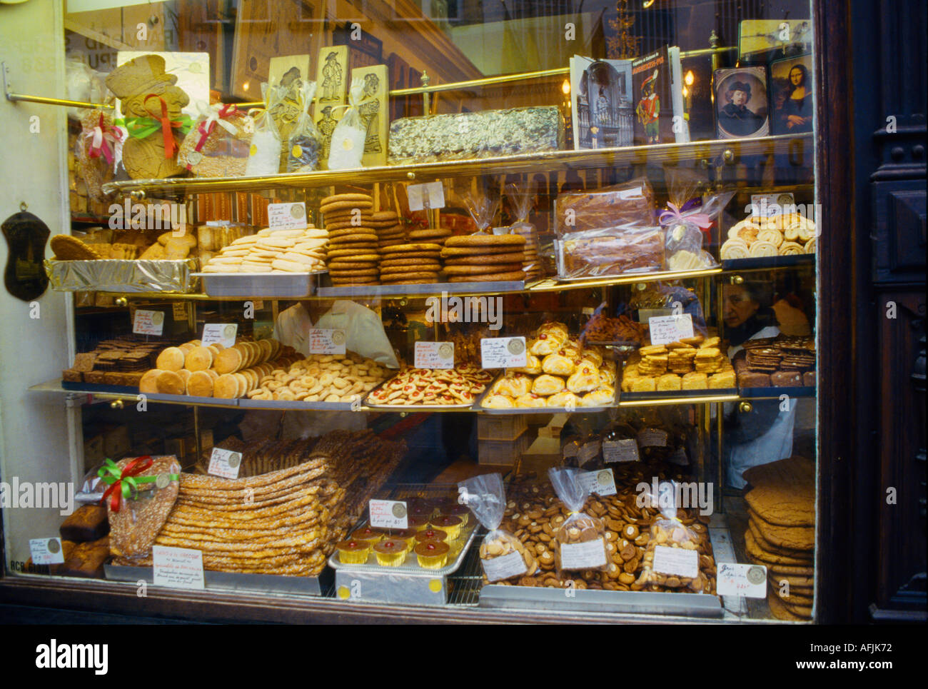 Brussels Belgium Dandoy Bakery Window Stock Photo - Alamy