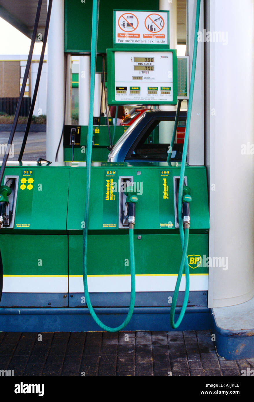 Bp petrol station england hi-res stock photography and images - Alamy