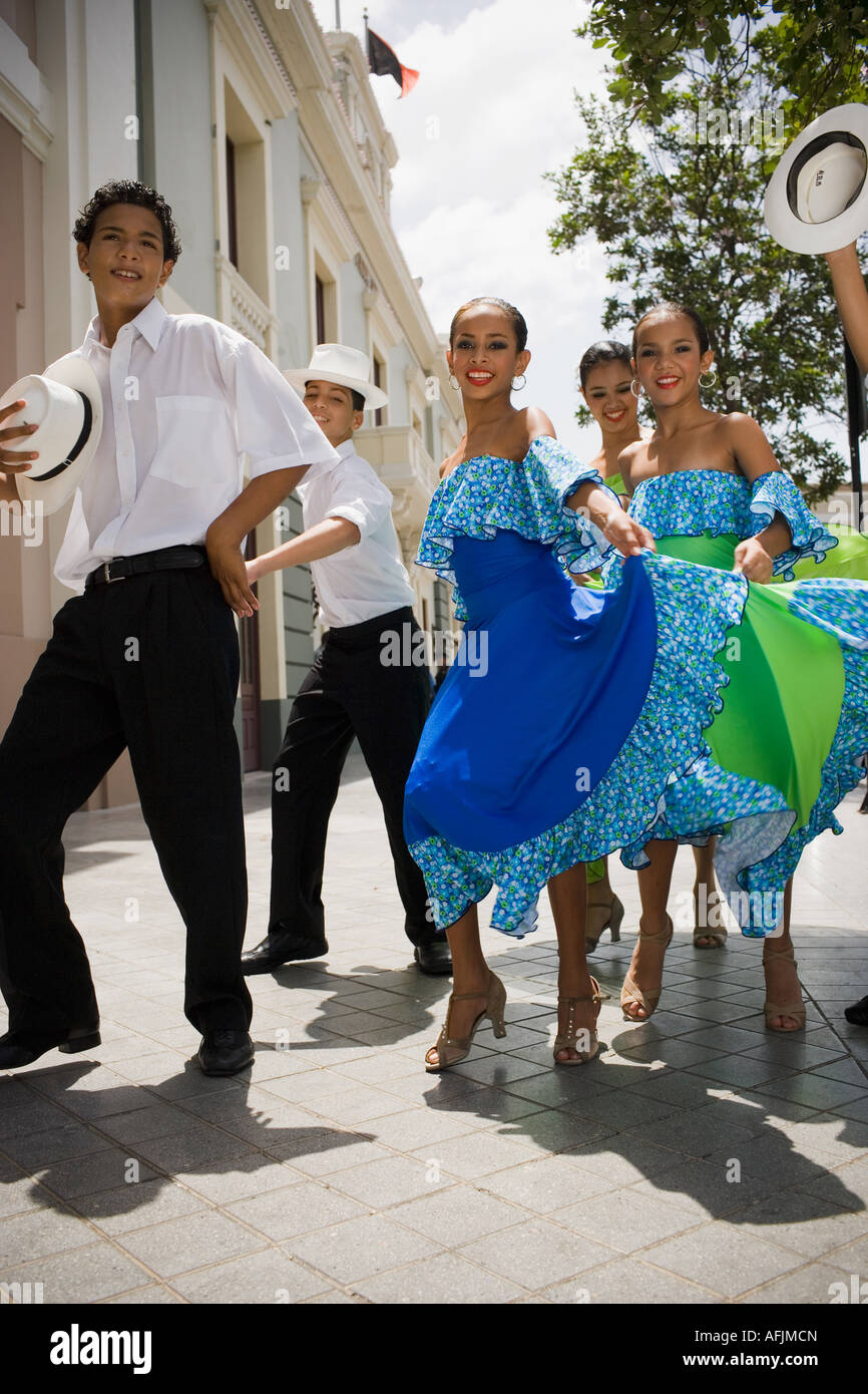 Children doing a traditional dance Stock Photo - Alamy