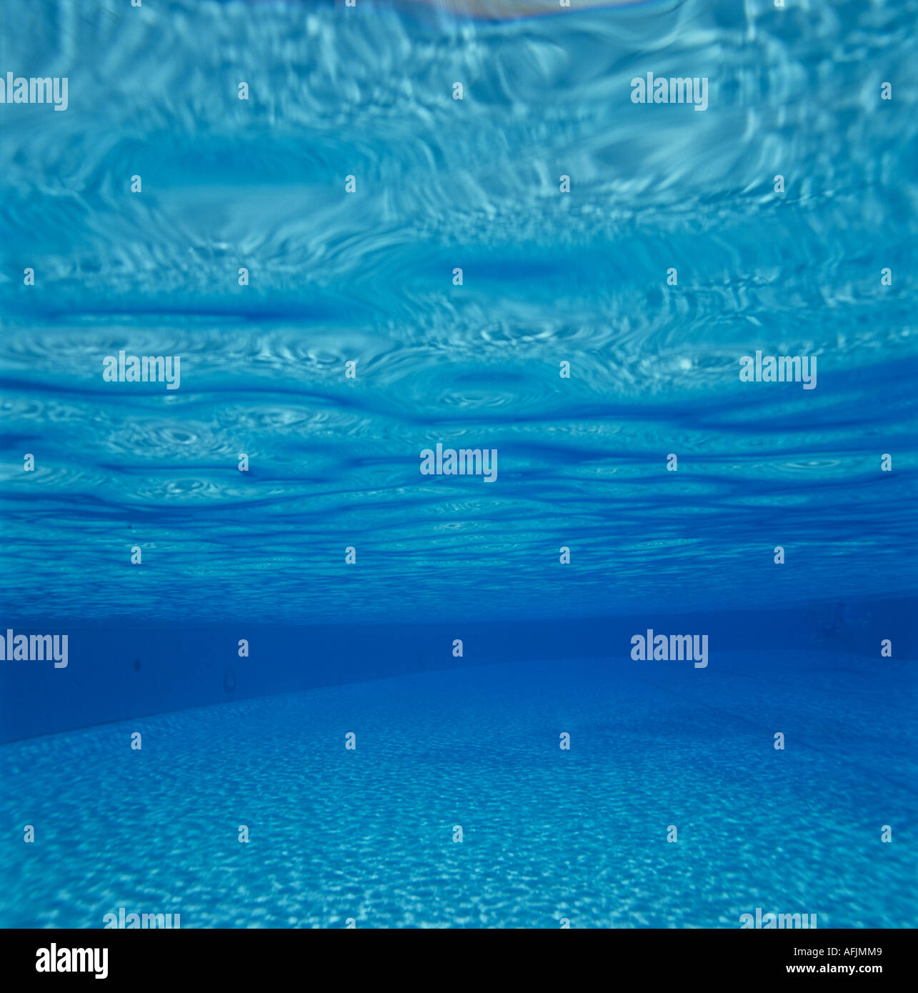 WATER SURFACE FROM UNDERWATER Stock Photo - Alamy